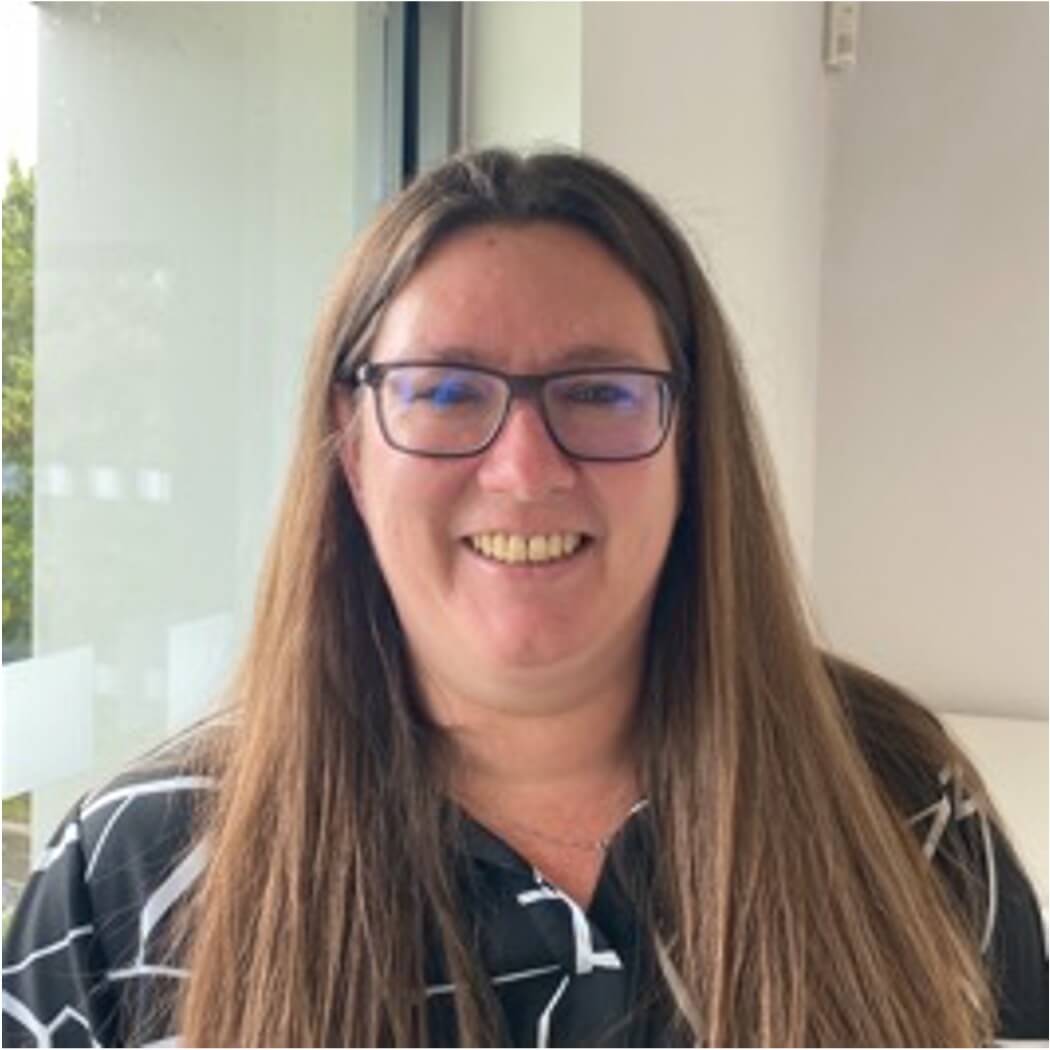 Autajon Labels Royston- Team